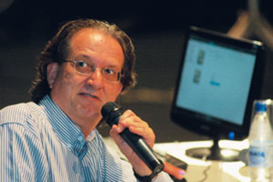 Rubens Machado Júnior: Viagem vertiginosa : Revista Pesquisa Fapesp