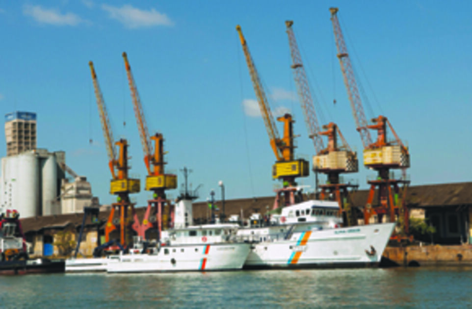 The arrival of the Alpha Delphini : Revista Pesquisa Fapesp