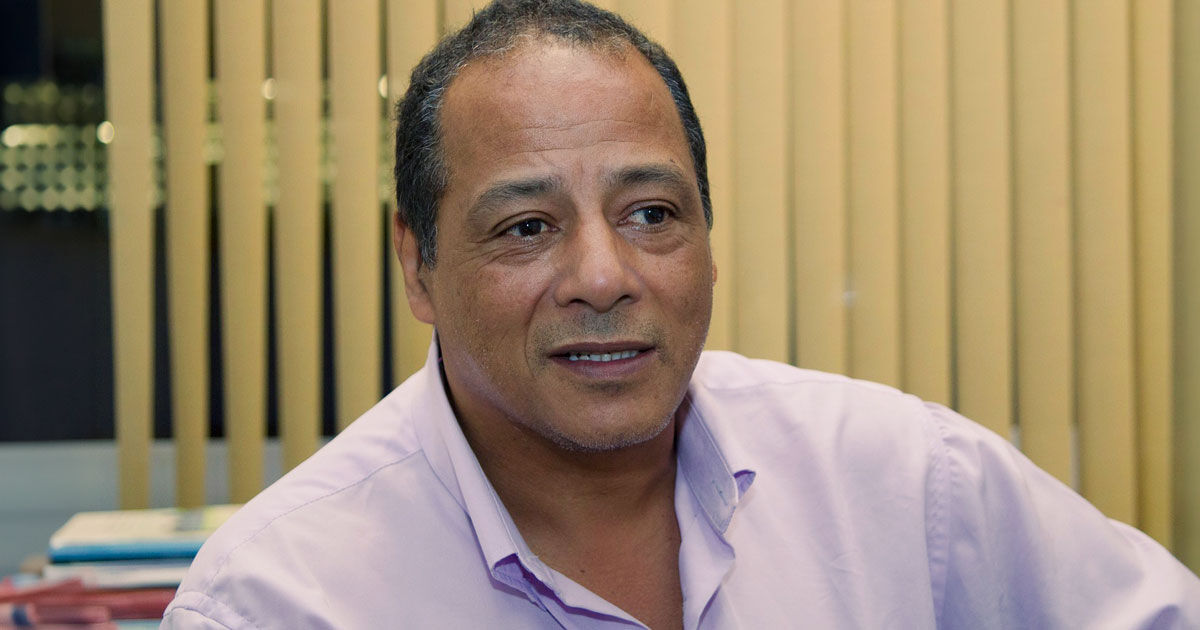 Roberto da Silva formou educadores para ensinar pessoas privadas de ...