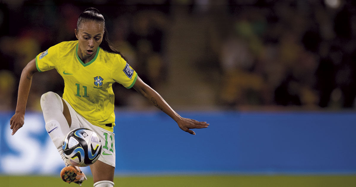 When soccer meets science : Revista Pesquisa Fapesp