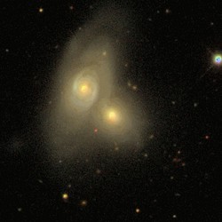 Jatos de gases em galáxia ativa desafiam modelo astrofísico : Revista ...