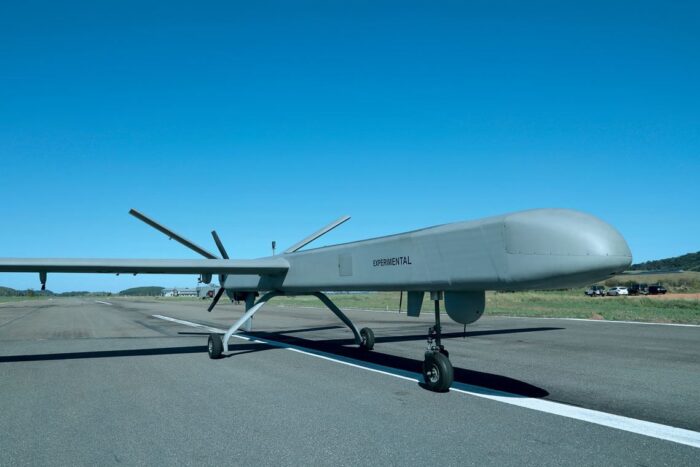 The Atobá takes flight : Revista Pesquisa Fapesp