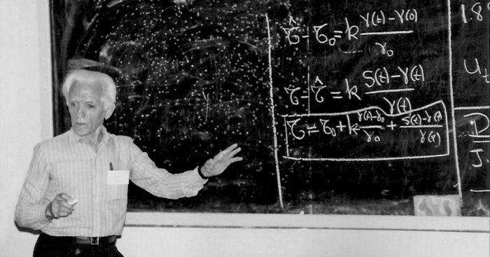 A pillar of Brazilian mathematics : Revista Pesquisa Fapesp